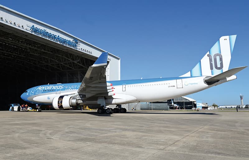 Avión de Argentina que va al Mundial será un homenaje a Messi - El ...